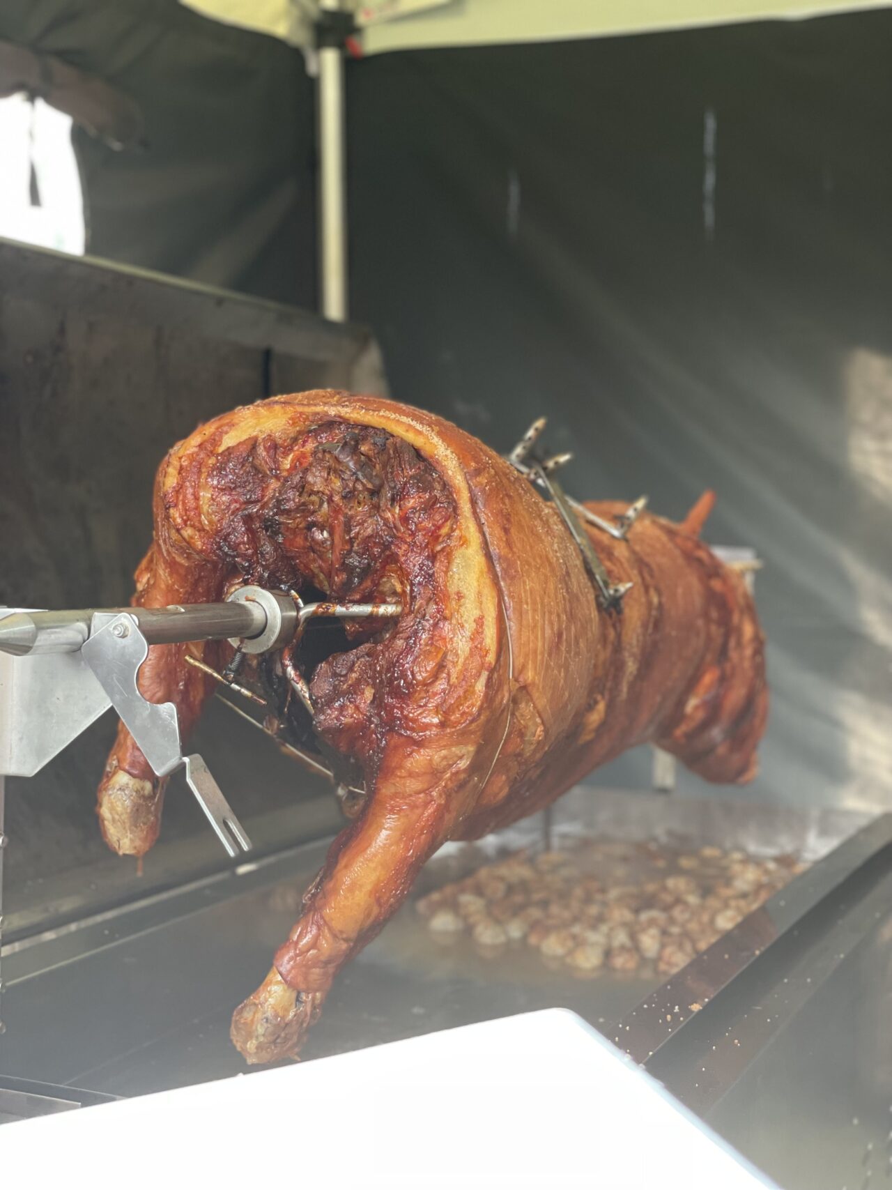 Traditional Hog Roasts - The Bedfordshire Hog Roast Company